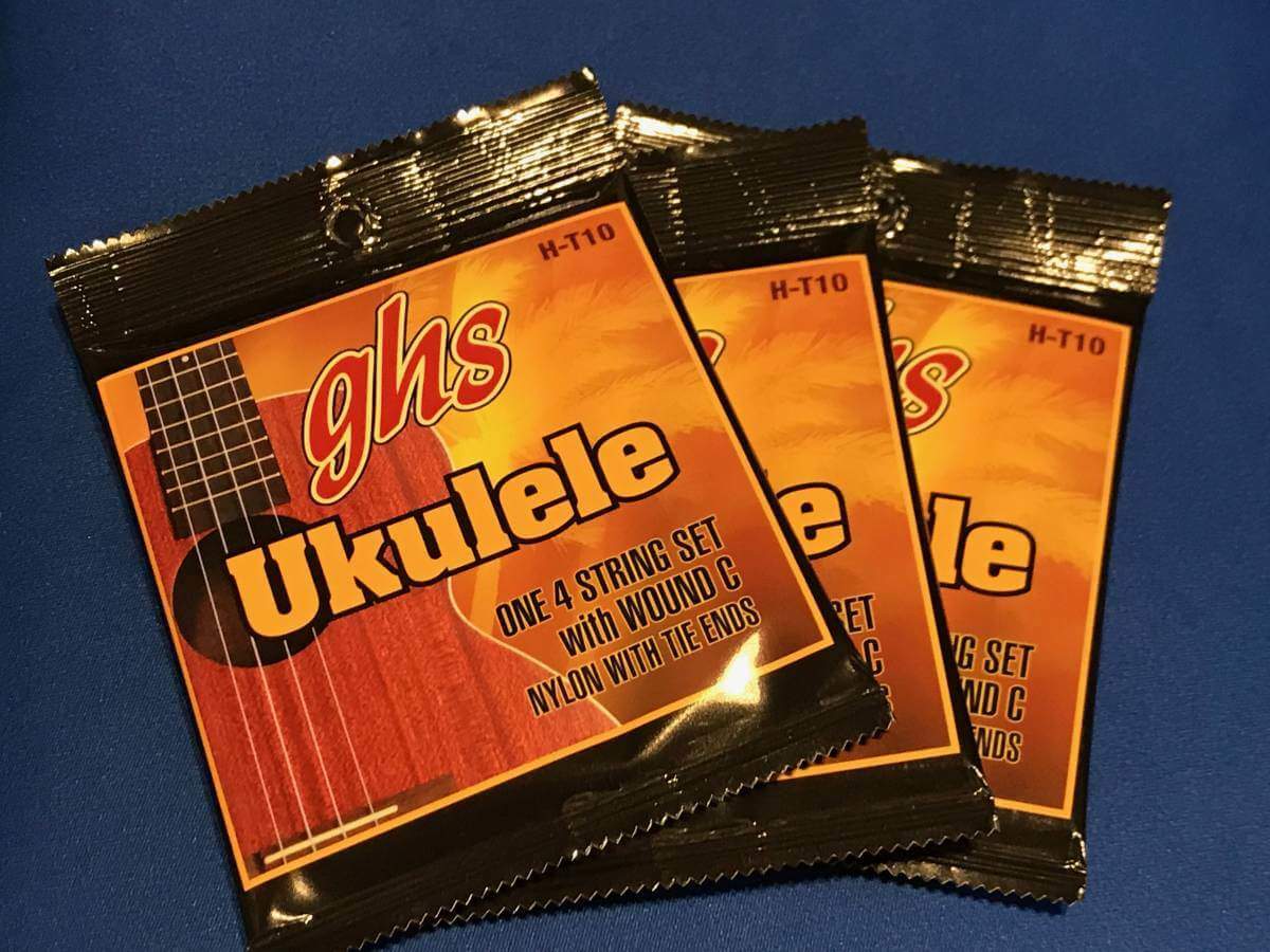 Best Ukulele Strings in 2020 | Comparison Table and Reviews